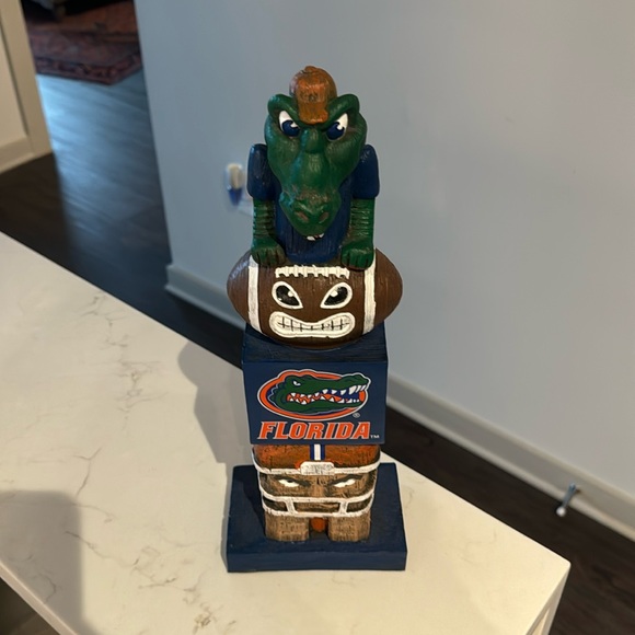 Accents | Tiki Totem Florida Gators Football | Poshmark